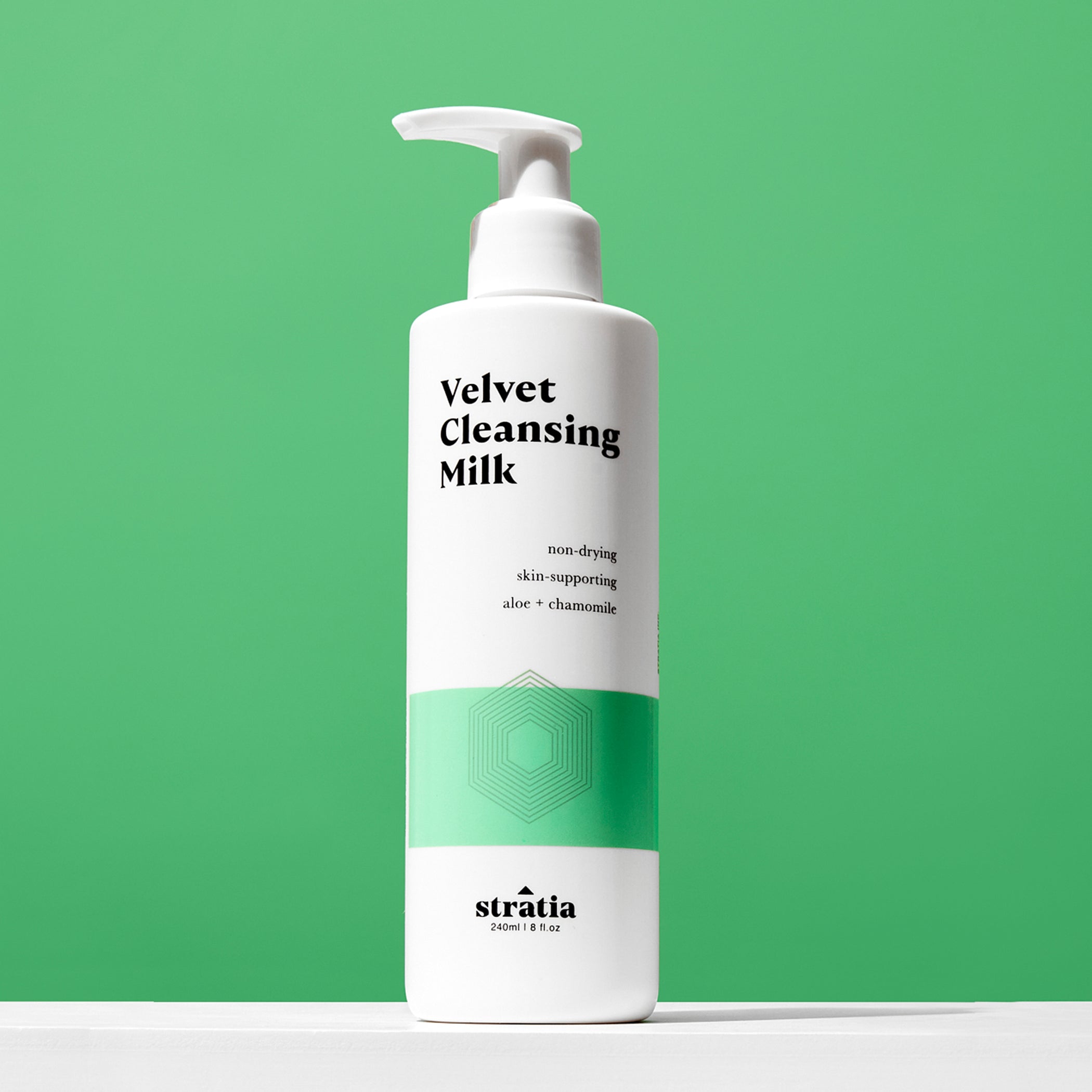 Stratia Velvet Cleansing Milk